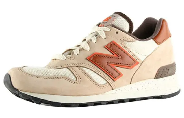 NEW BALANCE 1300 Classic Sneakers - Red