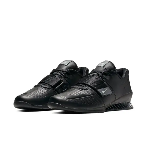 Nike Romaleos 3 Xd Athletic Training Shoes - Black