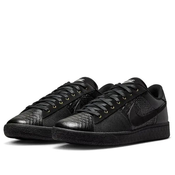 Nike Classic Sneakers - Black