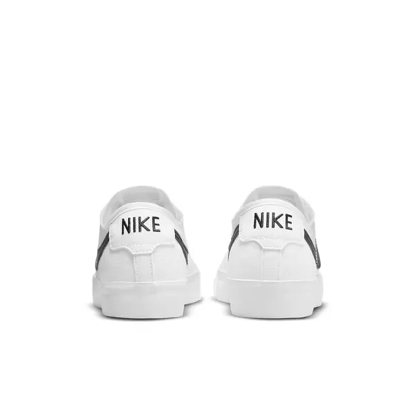 Nike Blazer Court Sb Low Top Sneakers