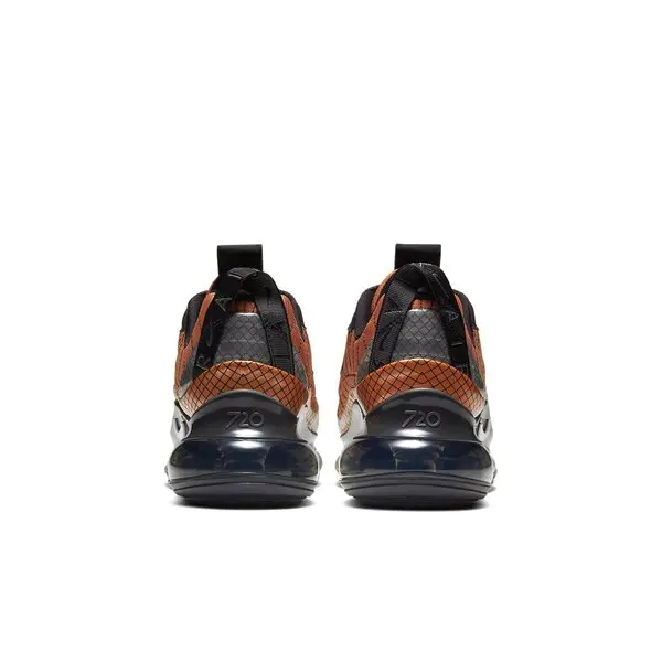 Nike Mx 720-818 Sneakers