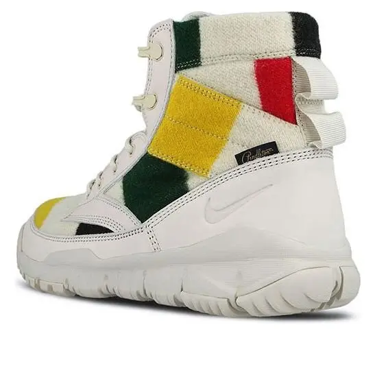 Nike Sfb Leather 6 Np Qs 'off White' Boots - Off White/black