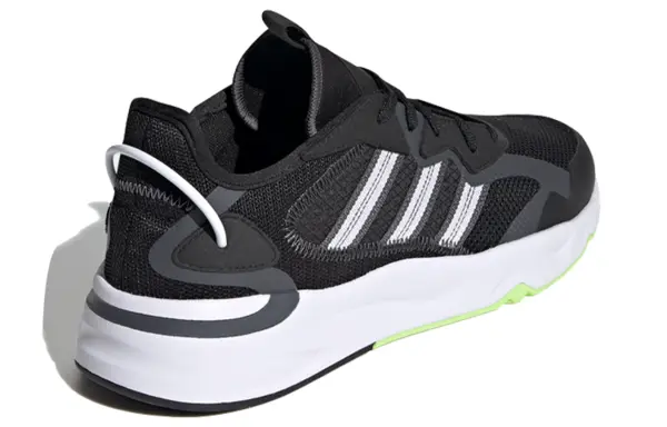 Adidas Futureflow Sneakers