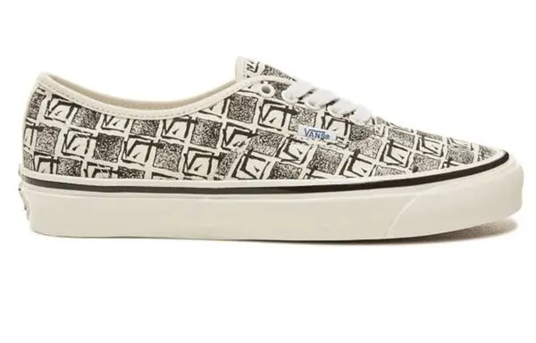 VANS Authentic 44 Dx Anaheim Factory Low Top Sneakers - Black/white
