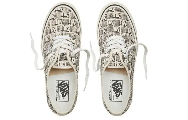VANS Authentic 44 Dx Anaheim Factory Low Top Sneakers - Black/white