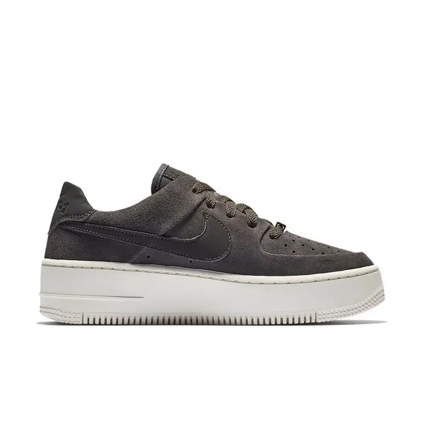 Nike Force 1 Sage Low Sneakers