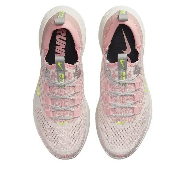Nike React Escape Run Flyknit Sneakers