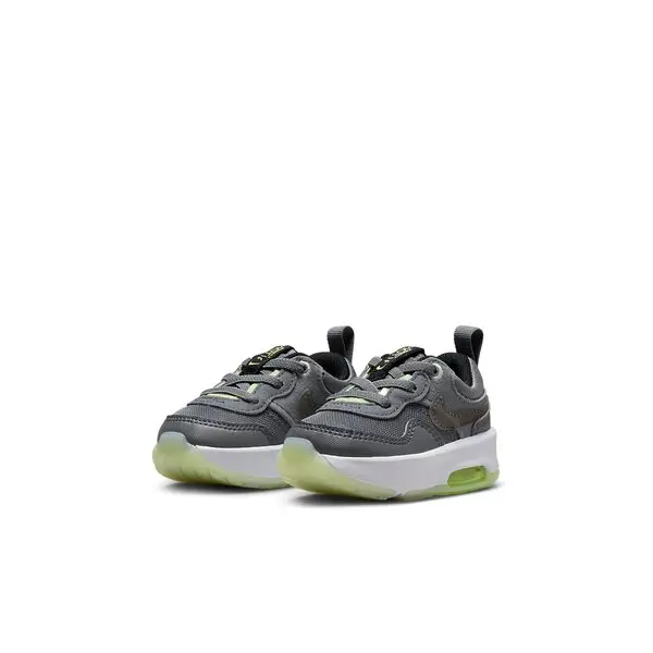 Nike Max Motif Sneakers