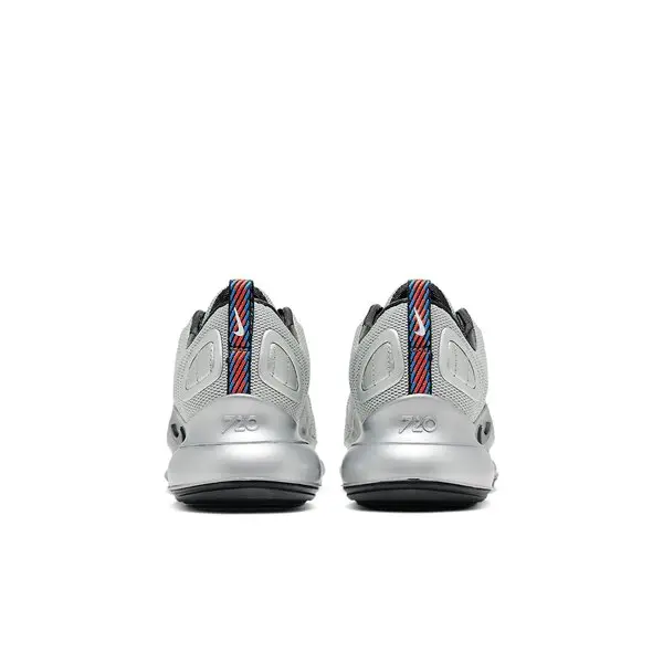 Nike Max 720 Sneakers