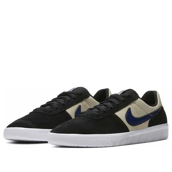 Nike Team Classic Sb Sneakers - Black