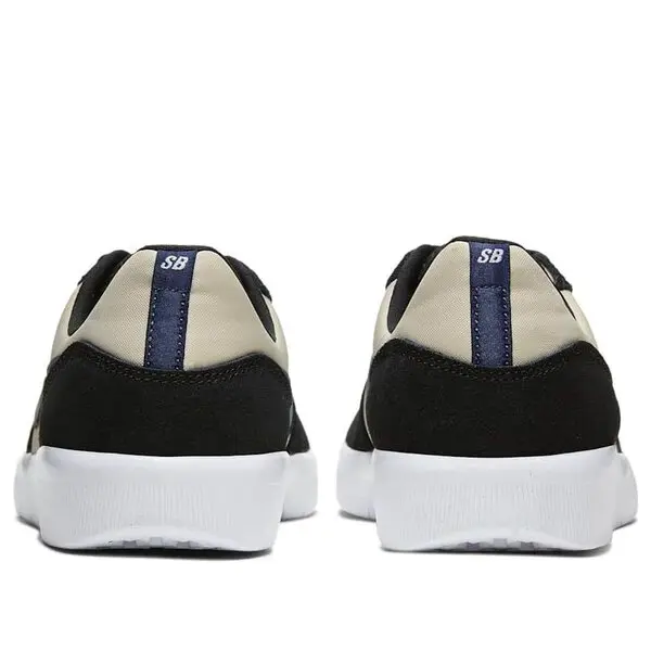 Nike Team Classic Sb Sneakers - Black