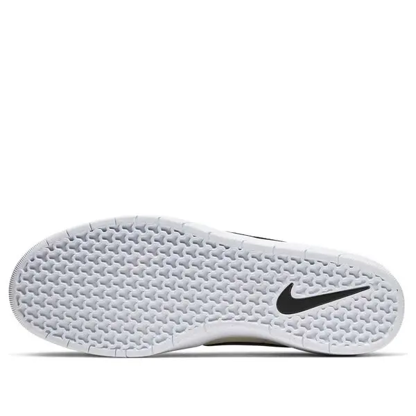 Nike Team Classic Sb Sneakers - Black