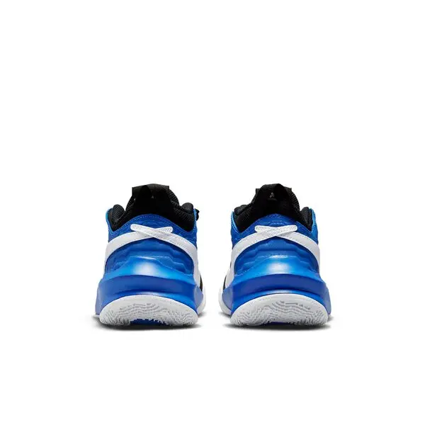 Nike Team Hustle D10 Sneakers