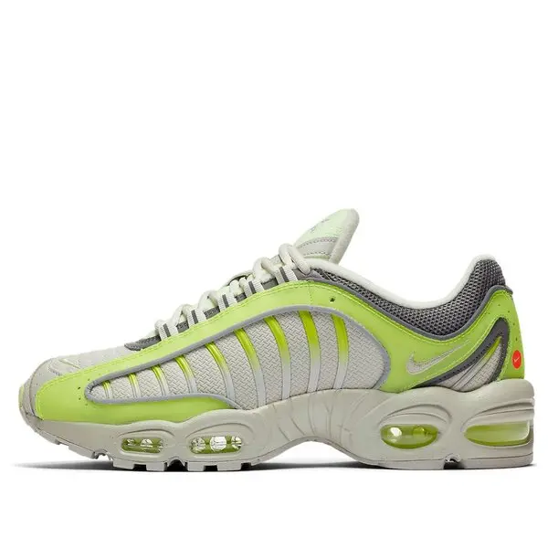 Nike Max Tailwind 4 Sneakers - Whiteyellow