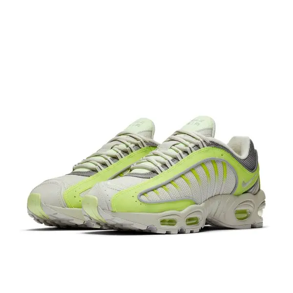 Nike Max Tailwind 4 Sneakers - Whiteyellow