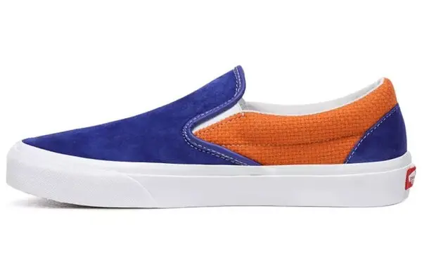 VANS Classic Slip-on Sneakers - Blue