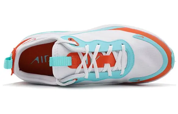 Nike Max Dia Sneakers