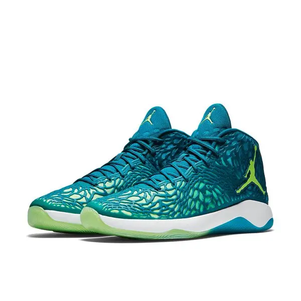 JORDAN Ultra.fly Basketball Sneakers