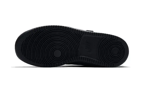 Nike Court Borough Low Sneakers