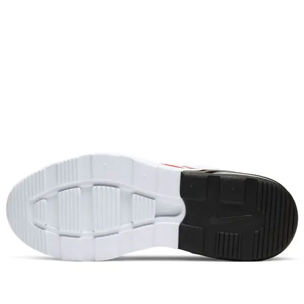 Nike Max Motion 2 Sneakers