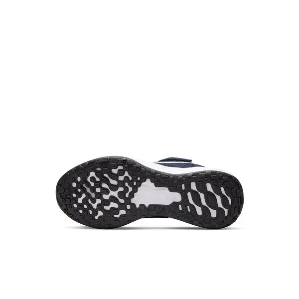 Nike Revolution 6 Low Top Sneakers