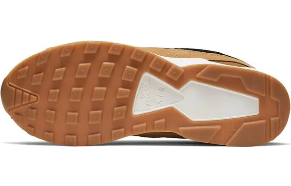 Nike Pegasus 92 "wheat" Sneakers - Brown