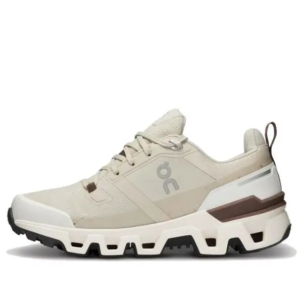On Cloudwander Waterproof - Sand/ivory