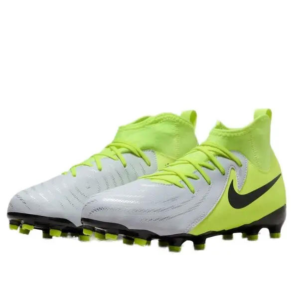 Nike Phantom Luna 2 Academy Mg Soccer Cleats