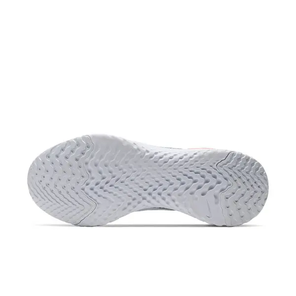 Nike Epic Phantom React Flyknit Aw Sneakers - White