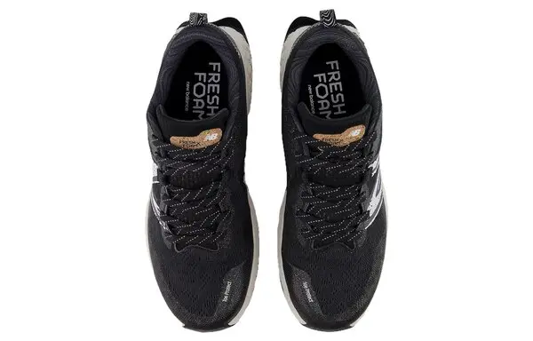NEW BALANCE Fresh Foam X Hierro V7 - Black/reflection