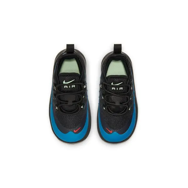 Nike Max Axis Sneakers