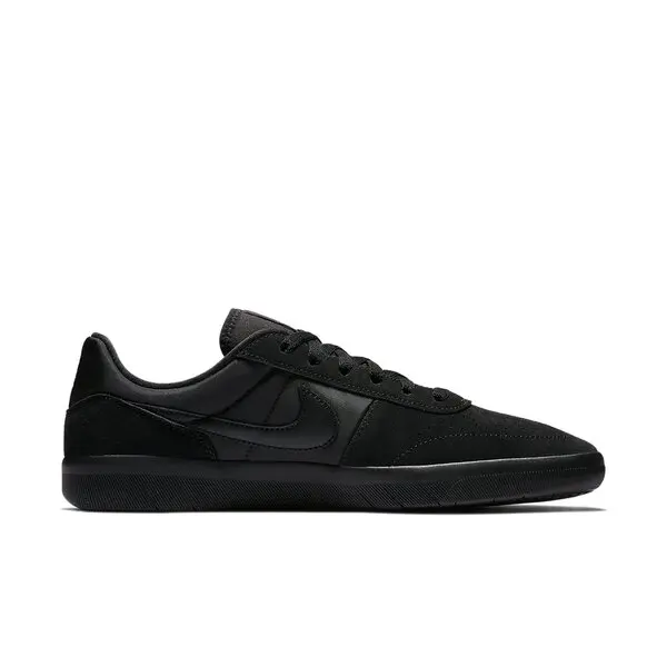 Nike Team Classic Sb Sneakers - Black