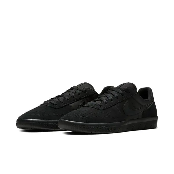 Nike Team Classic Sb Sneakers - Black