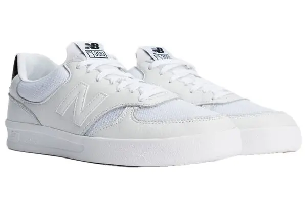 NEW BALANCE X Comme Des Garçons Homme Ct300 Sneakers - White/black