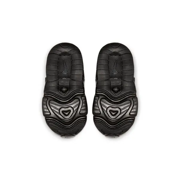 Nike Max 200 Athletic Sneakers