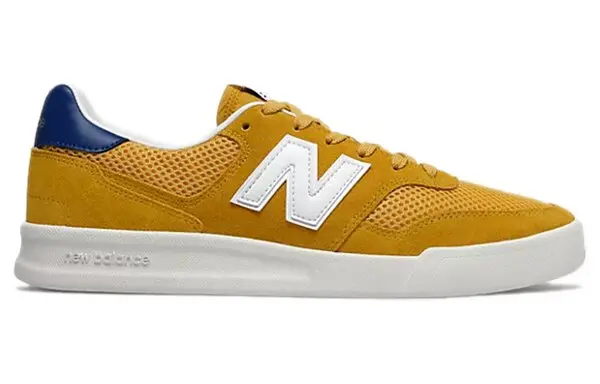 NEW BALANCE 300 Varsity Gold Sneakers - Yellow