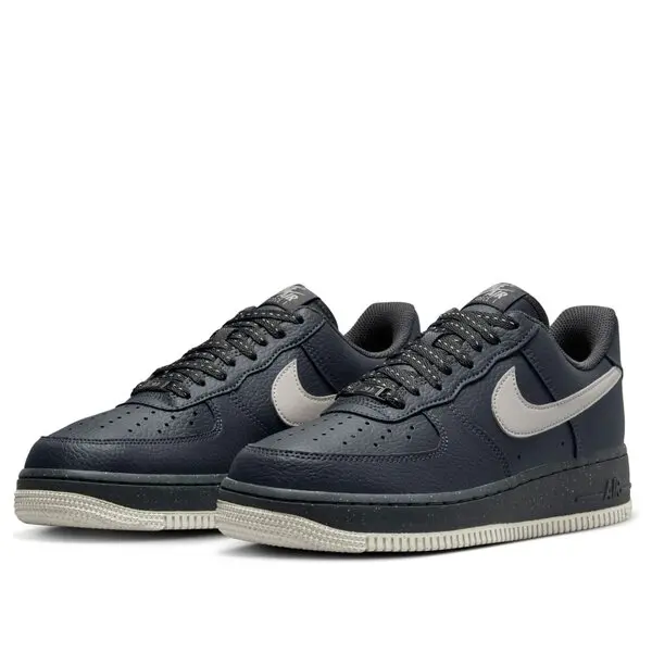 Nike Force 1 '07 Sneakers