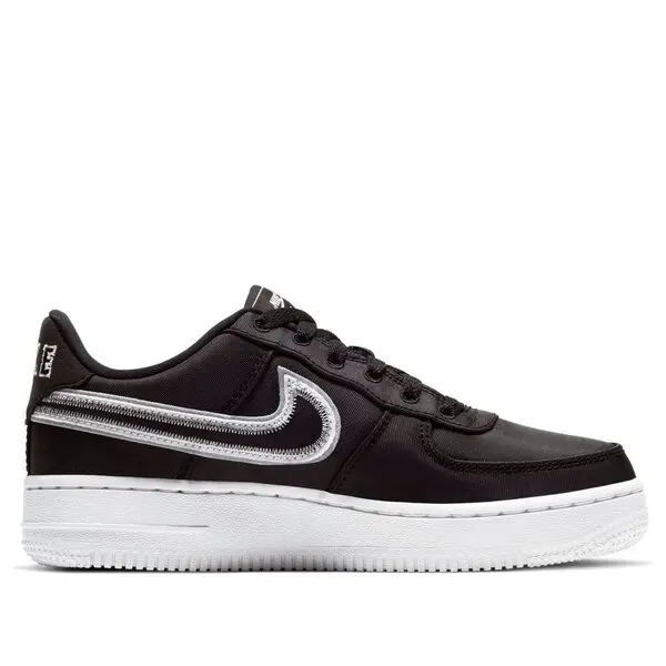 Nike Force 1 Lv8 1 Low Top Sneakers