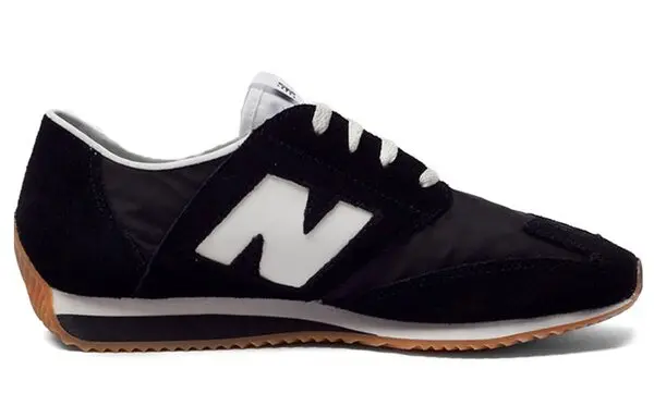NEW BALANCE U320 Sneakers