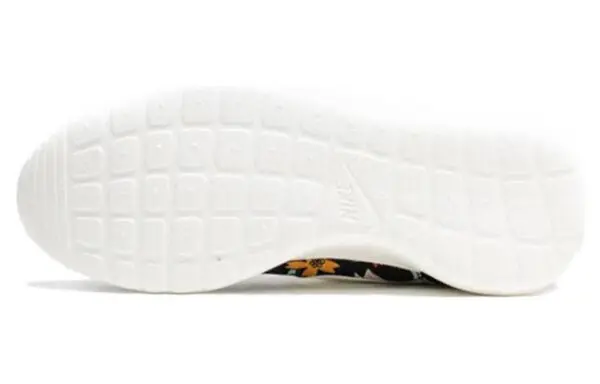 Nike Roshe Run Print Aloha Sneakers - Black/sail