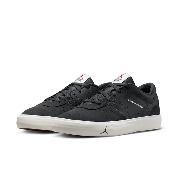 JORDAN Air Series Es Sneakers