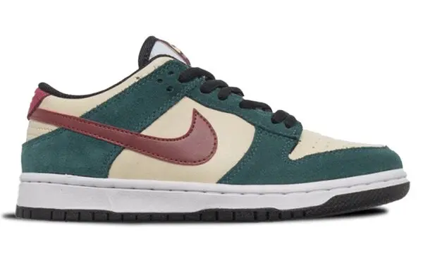 Nike Dunk Low Pro Sneakers - Green