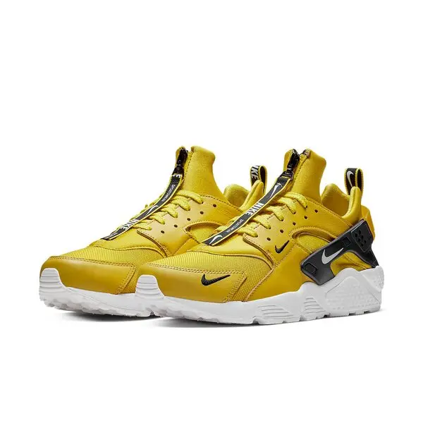 Nike Huarache Zip Sneakers