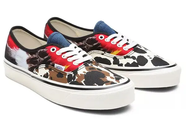 VANS Authentic 44 Dx Anaheim Factory Sneakers - Black/brown/red