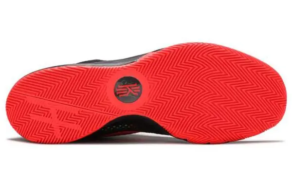 Nike Kyrie 1 "dream" Basketball Sneakers - Black/white/red