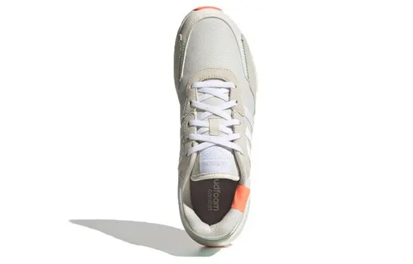 Adidas Retrorun Low Top Sneakers