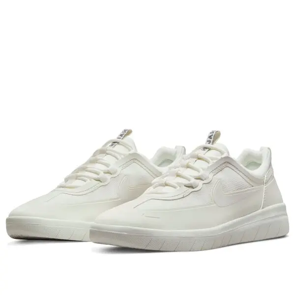 Nike Nyjah Free 2 Sb Sneakers - Cream