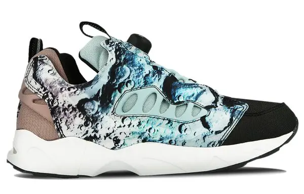 REEBOK Instapump Fury Road "moon Landing" Sneakers - Black/blue