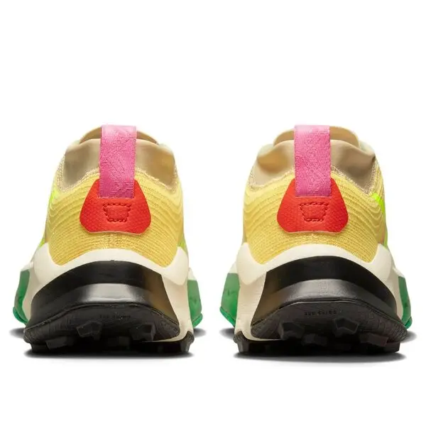 Nike Zoomx Zegama Trail Sneakers