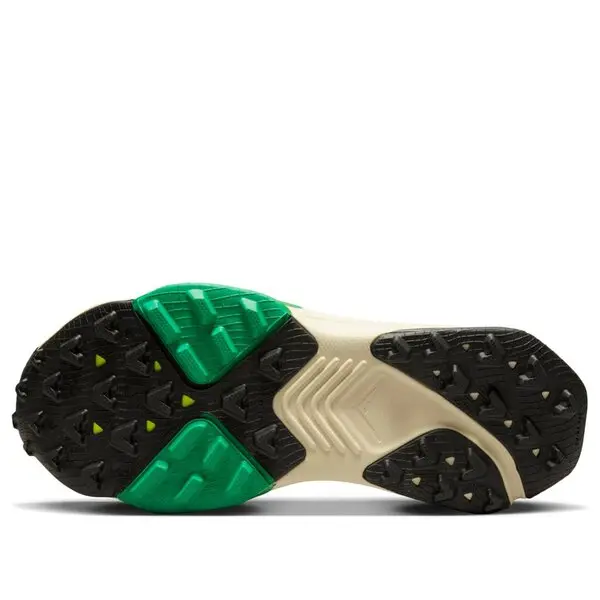 Nike Zoomx Zegama Trail Sneakers